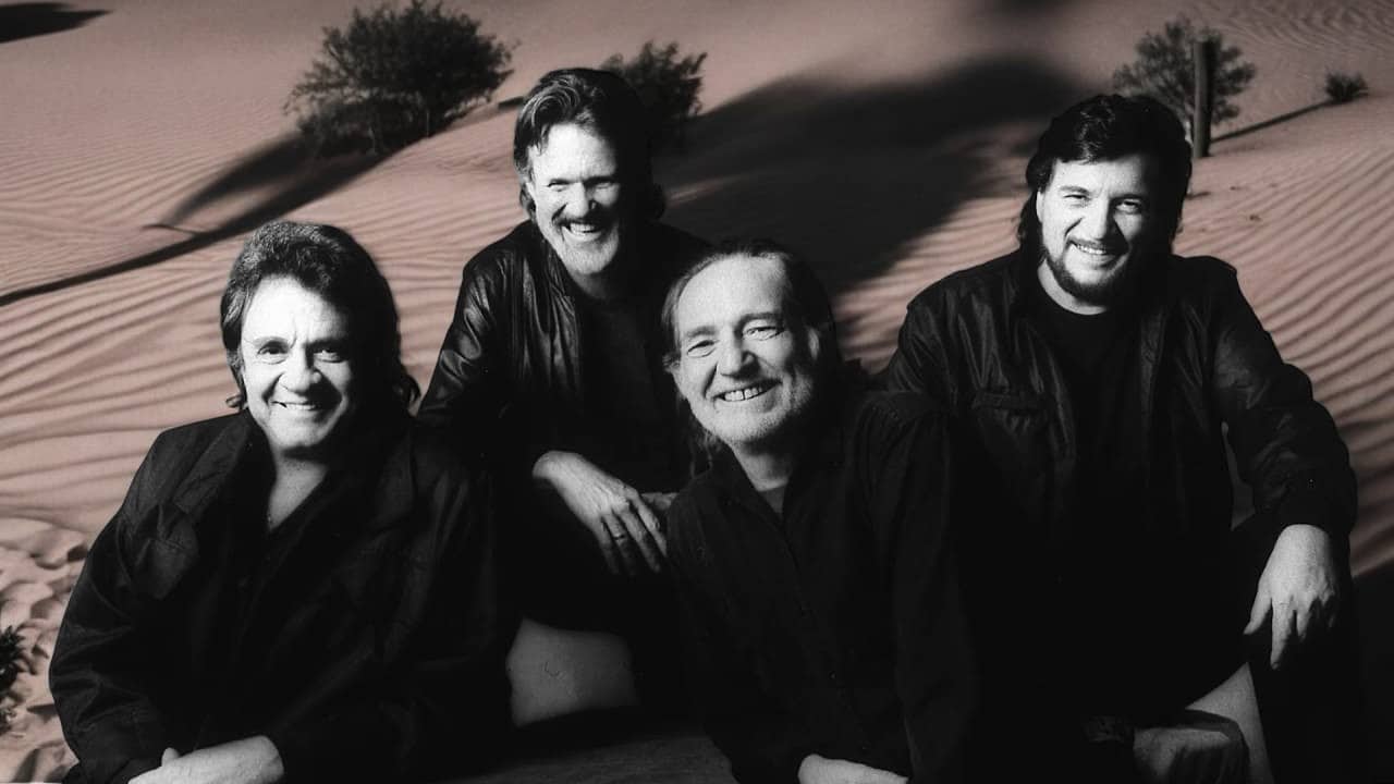 On This Day in 1985, the Highwaymen Took the Stage Together for the ...